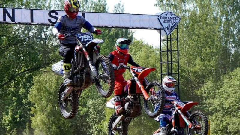 Motokrosā "Dimantu kauss" startēs spēcīgi ārvalstu braucēji – Motoru ...